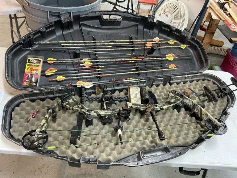 PSE Compound bow - Legacy Auction Company