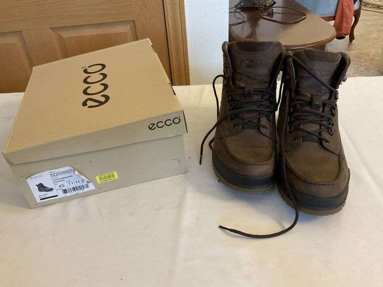 Ecco track 6 US size 11 to 11 1/2 - Legacy Auction Company