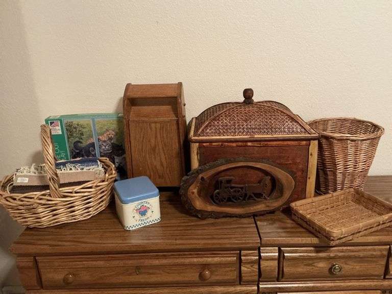 Baskets, puzzle, etc - Legacy Auction Company