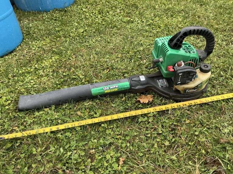 Feather light leaf blower - Legacy Auction Company