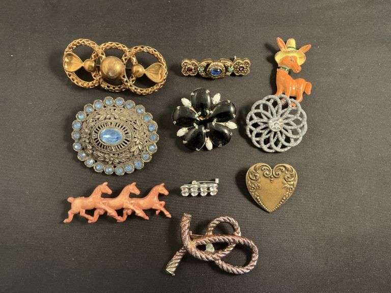 Vintage pins - Legacy Auction Company