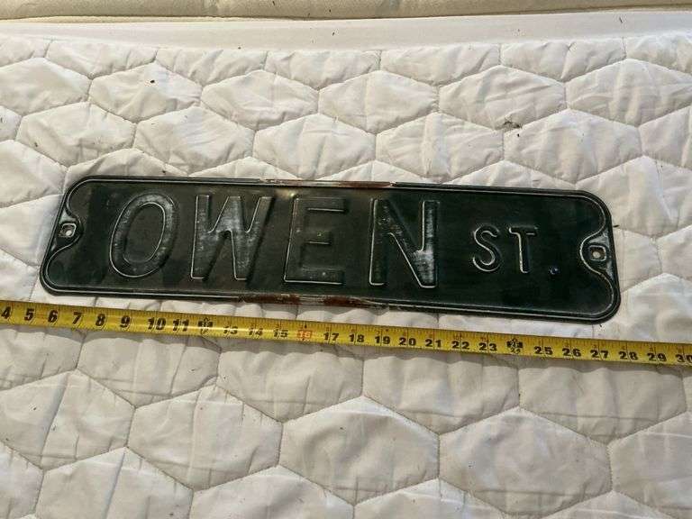 Owen Street sign - Legacy Auction Company