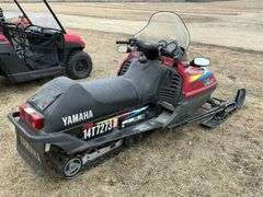 1999 Yamaha V max 500 deluxe - Legacy Auction Company