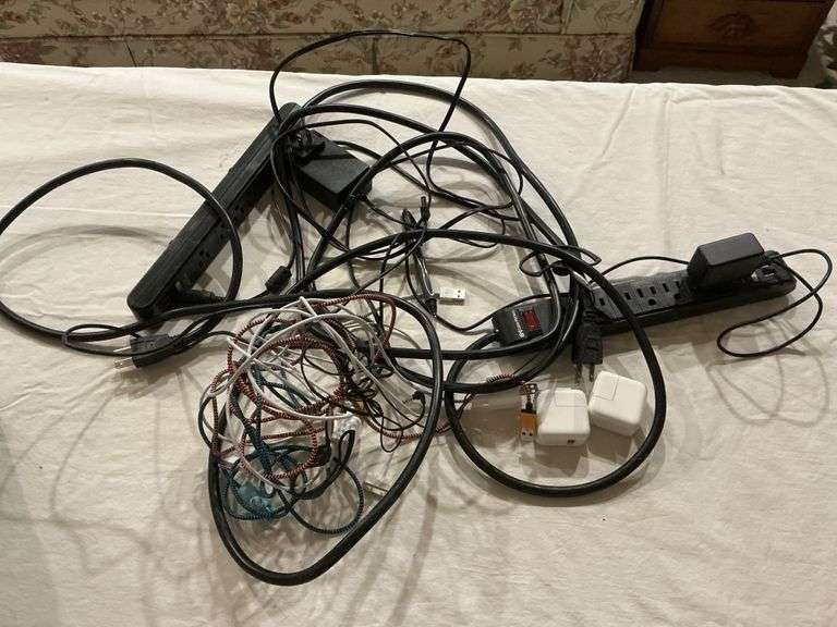 Power strips and miscellaneous cords - Legacy Auction Company