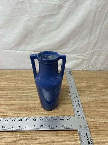 Red Wing vase - Legacy Auction Company