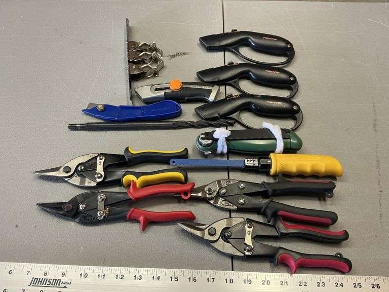 Tin snips, utility knives, etc. - Legacy Auction Company