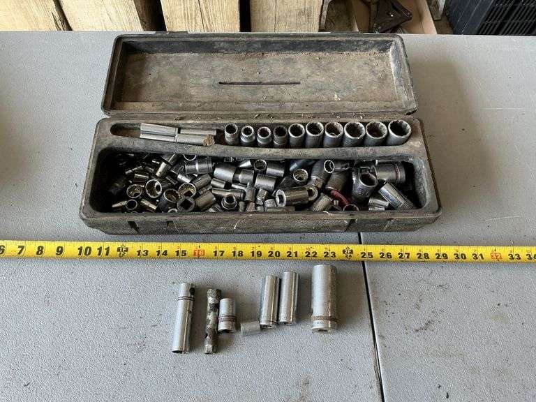 Assorted sockets - Legacy Auction Company