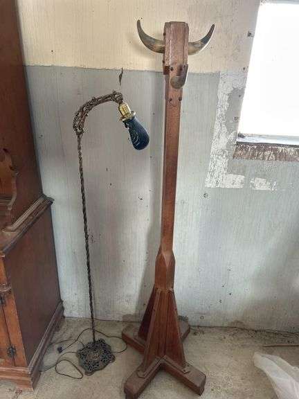Coat rack/vintage lamp - Legacy Auction Company