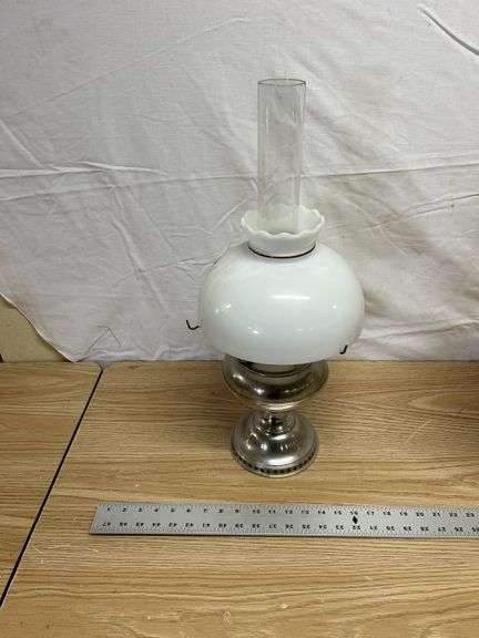 Rayo oil lamp - Legacy Auction Company