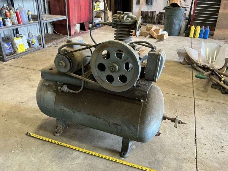 Air compressor, runs. - Legacy Auction Company