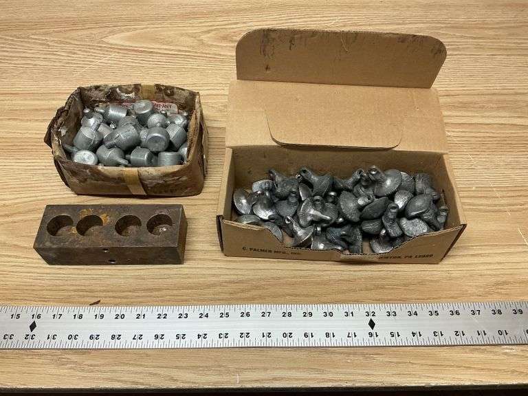 Lead/decoy weights and mold - Legacy Auction Company