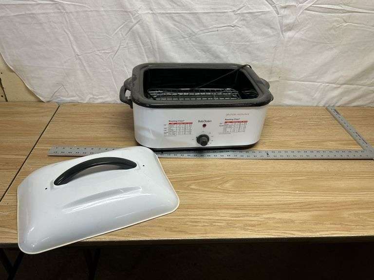 Betty Crocker roaster - Legacy Auction Company