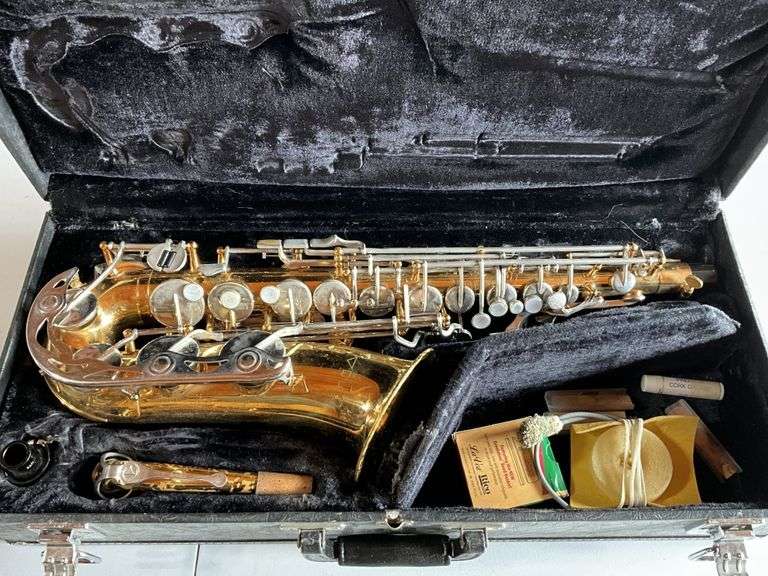 Saxophone - Legacy Auction Company