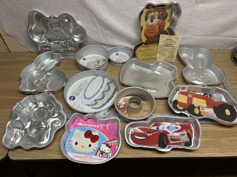 Wilton character cake pans - Legacy Auction Company