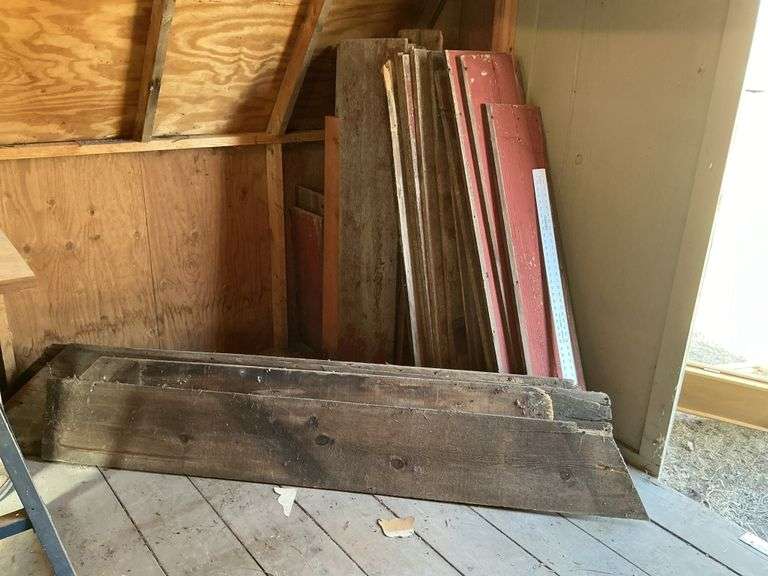 Barn boards, up to 6’ - Legacy Auction Company
