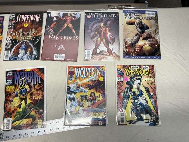 Assorted comic books - Legacy Auction Company