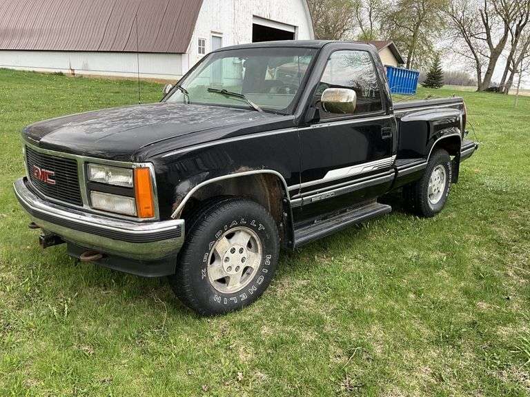 1992 GMC stepside heavy duty half ton pickup - Legacy Auction Company