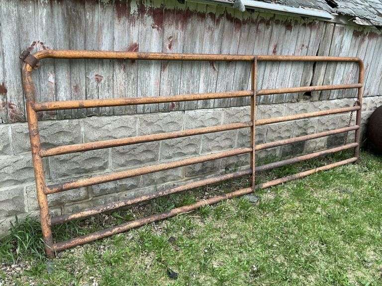 12' gate - Legacy Auction Company