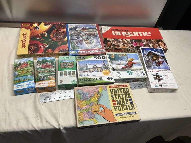Assorted games and puzzles - Legacy Auction Company