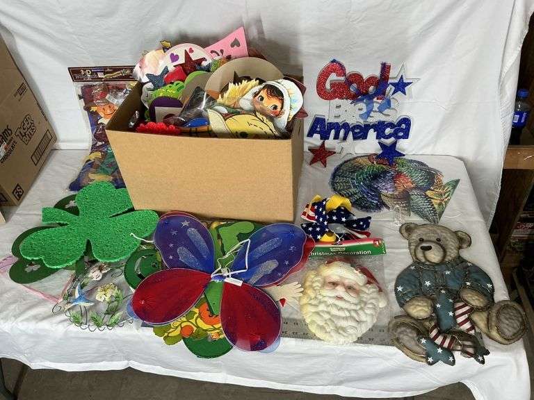 Assorted decor - Legacy Auction Company