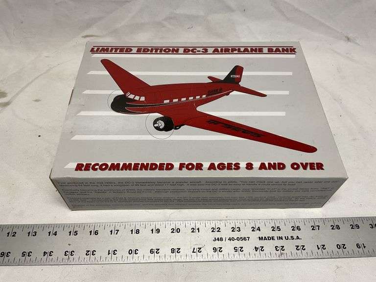 Case IH Limited Edition airplane bank - Legacy Auction Company
