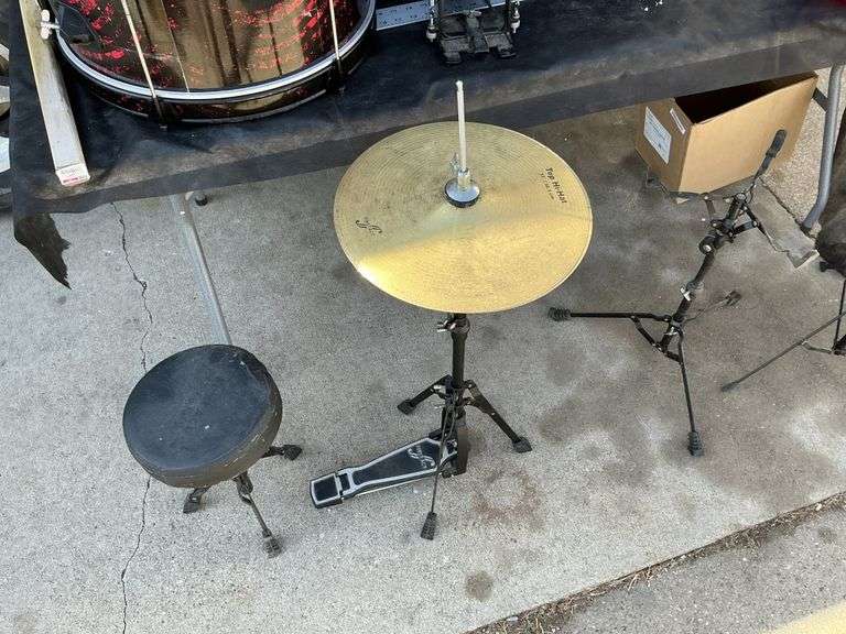 First Act drum set - Legacy Auction Company