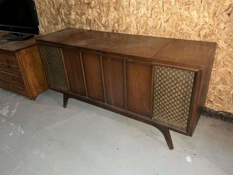 General Electric console stereo (in basement) 52 - Legacy Auction Company