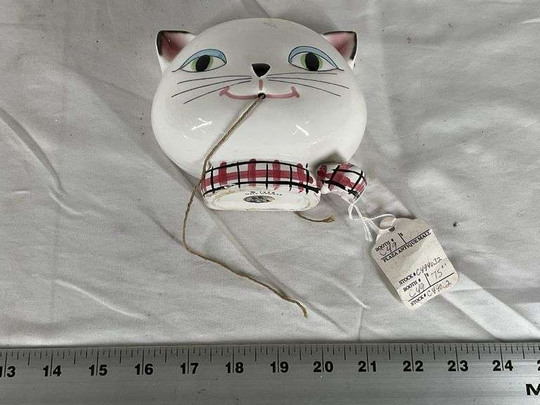 Vintage porcelain cat string dispenser/scissors - Legacy Auction Company