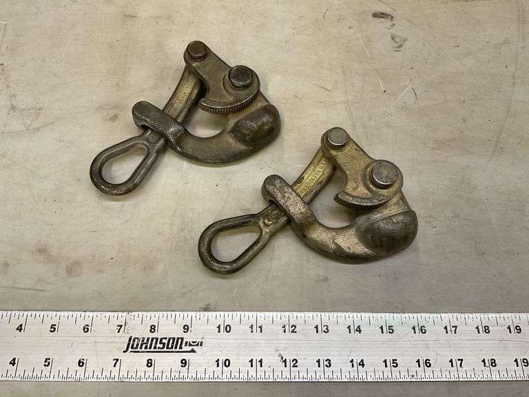 2- bulldog wire grips - Legacy Auction Company