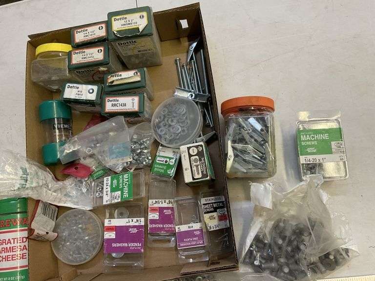 Assorted hardware - Legacy Auction Company