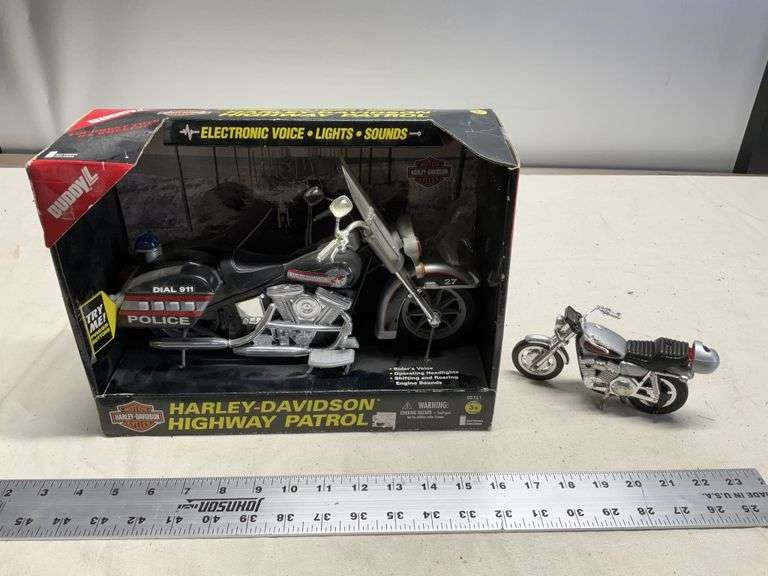Buddy L Harley Davidson Highway patrol motorcycle - Legacy Auction Company