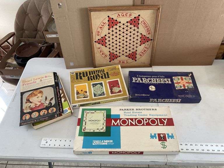 Assorted games - Legacy Auction Company