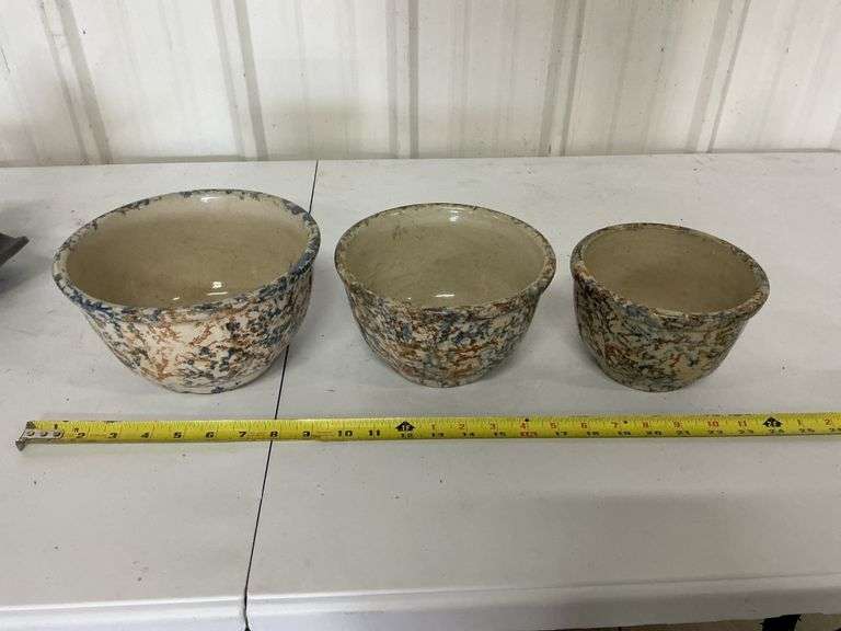 Red Wing? Sponge ware bowl set - Legacy Auction Company