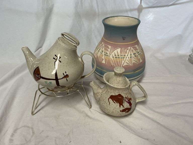 Red Wing teapot, southwestern pot, teapot - Legacy Auction Company