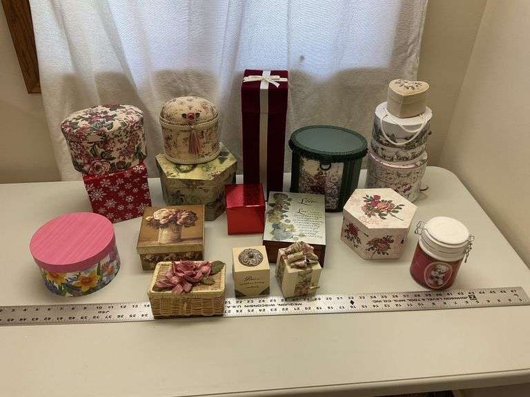 Assorted decorative boxes - Legacy Auction Company