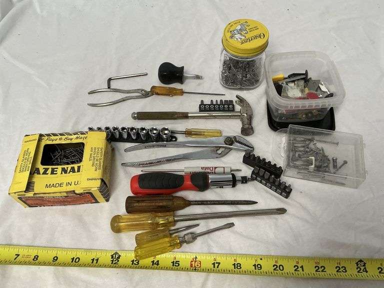 Tools, misc hardware - Legacy Auction Company