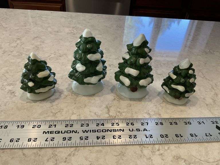 Lefton ceramic pine trees - Legacy Auction Company