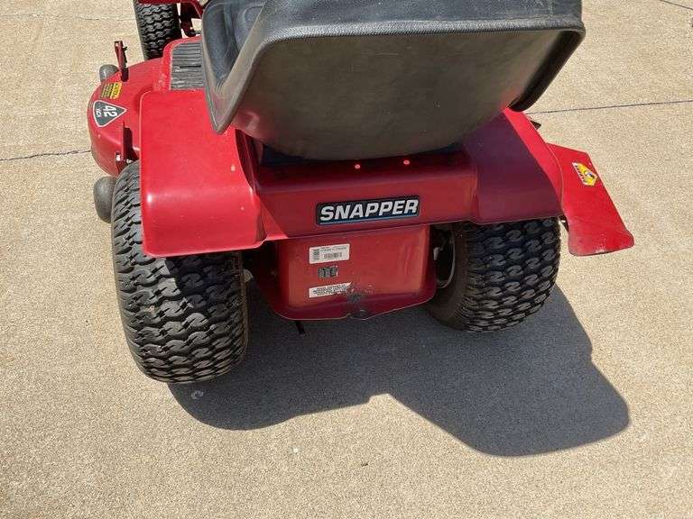 Snapper 42 inch hydrostatic lawnmower. Runs. - Legacy Auction Company