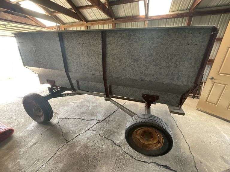 Flare box on Oliver 5015 running gear with hoist - Legacy Auction Company