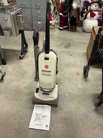 Hoover vacuum - Legacy Auction Company