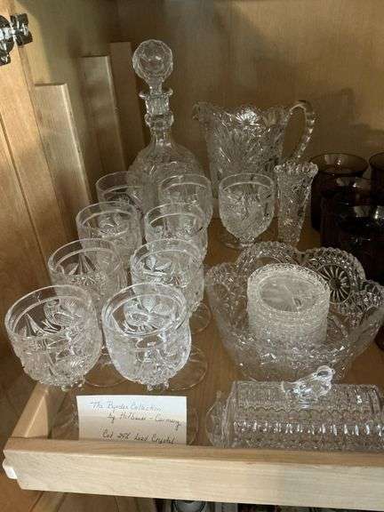 Byrdes Collection cut lead crystal pieces - Legacy Auction Company