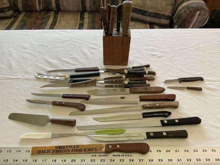 Misc knives - Legacy Auction Company