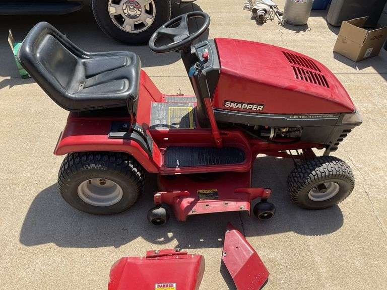 Snapper 42 inch hydrostatic lawnmower. Runs. - Legacy Auction Company