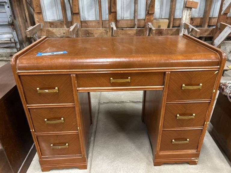 Desk - Legacy Auction Company
