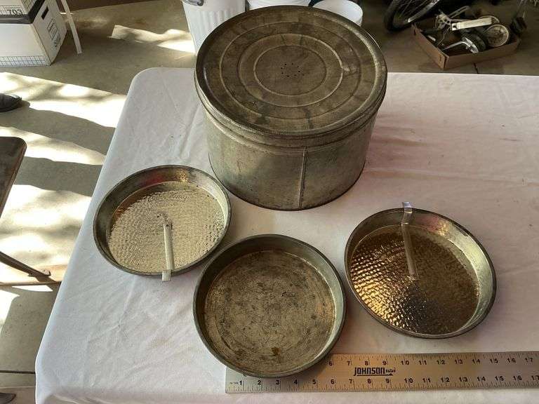 Vintage tin, pans - Legacy Auction Company