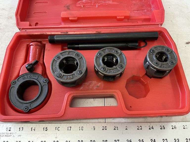Pipe threading kit for threading half inch, - Legacy Auction Company