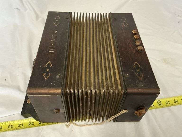 Antique Hohner accordion - Legacy Auction Company