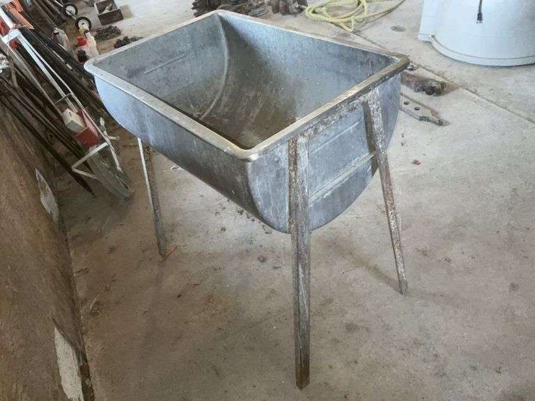 SS milk house wash vat, 31" x 33" x 20" - Legacy Auction Company