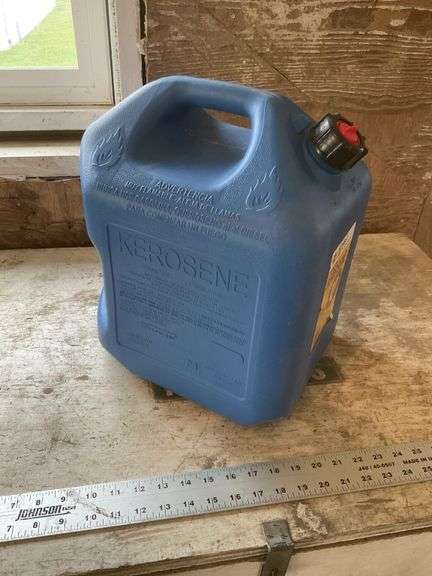 5 gallon kerosene container - Legacy Auction Company