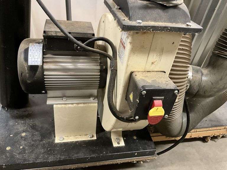 Shop Fox w1685 1/2 hp dust collector - Legacy Auction Company